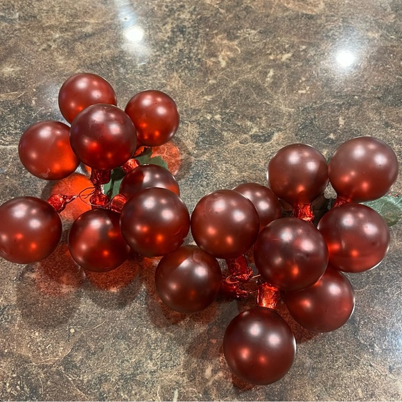 Holiday | Vintage Cranberry Baubles Berry Clusters Red Wire Wrapped ...